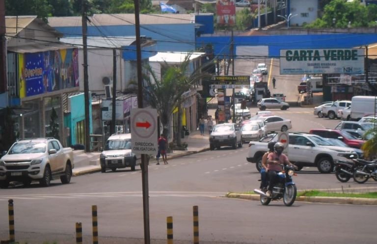 Sigue en aumento el movimiento en el paso internacional entre Bernardo ...