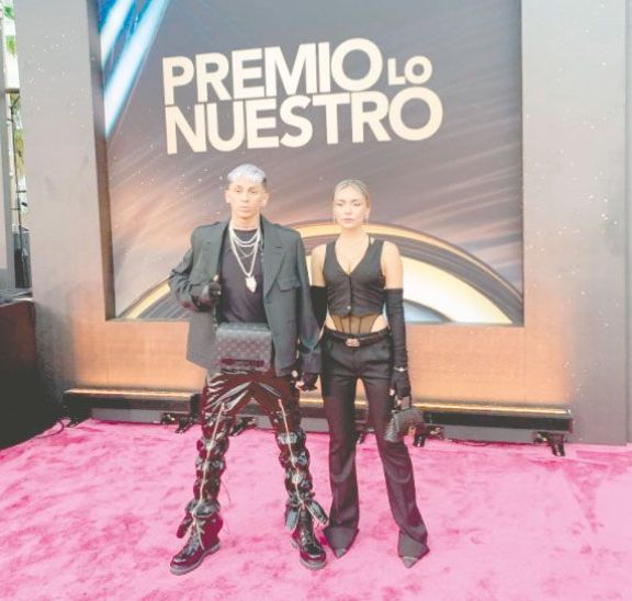 Khea y María Becerra obtuvieron el Premio Los Nuestro 2022 | EL ...