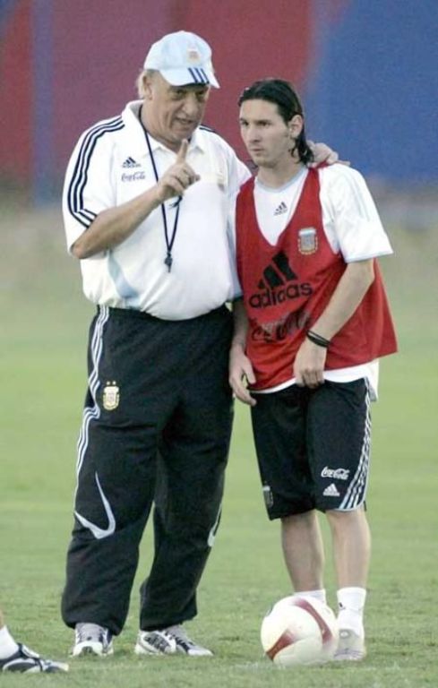 Messi y Crespo fue la dupla ofensiva que evaluó Coco Basile | El Territorio