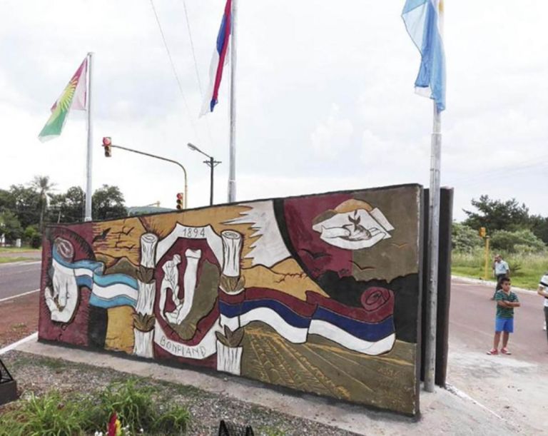 Bonpland presentó sus símbolos y sale al rescate de su historia | EL ...