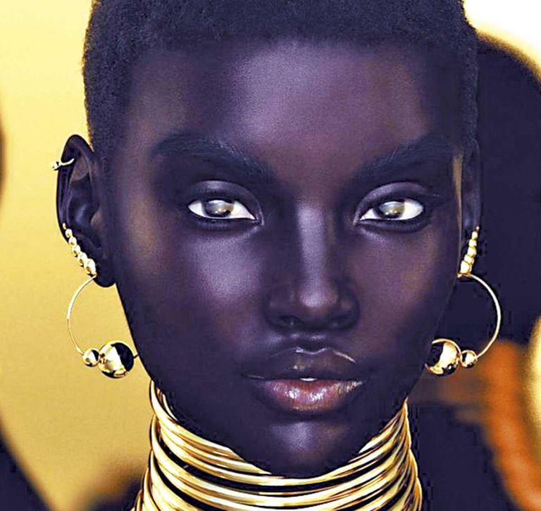 Shudu Gram, la modelo que engañó al mundo | El Territorio