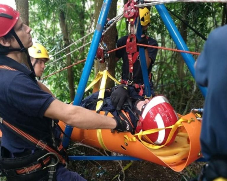 Bomberos Voluntarios de Puerto Rico se capacitaron en San Vicente | EL ...