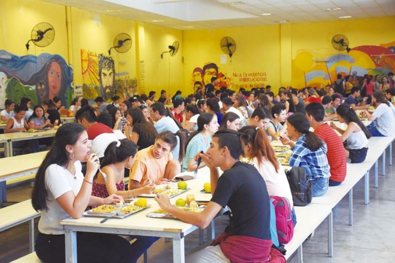 Abrieron los comedores de la Unam y tuvieron alta demanda | EL ...